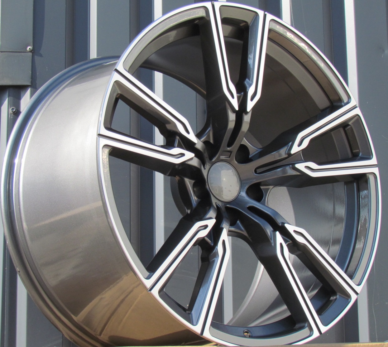 5033 MG ALUFELNI 20 5x120 BMW X5 X6 F15 F16 | Alu-felni.eu