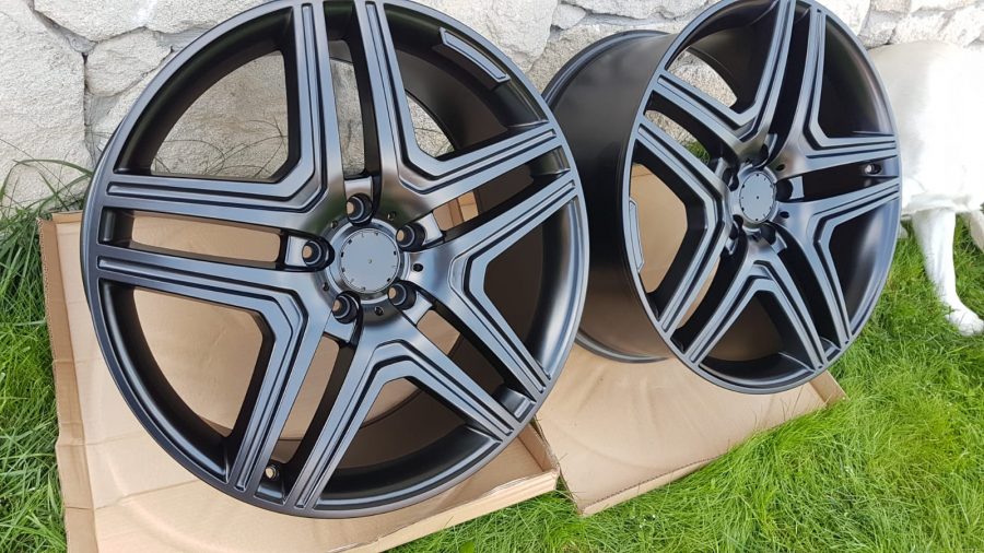 157 FEKETE ALUFELNI 22 5x130 MERCEDES G KLASSE ET48 | Alu-felni.eu