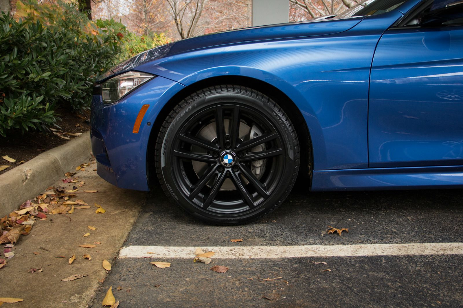 RIAL FEKETE 17 5x120 ALUFELNI BMW 1 2 3 5 7 F30 E90 F10 | Alu-felni.eu