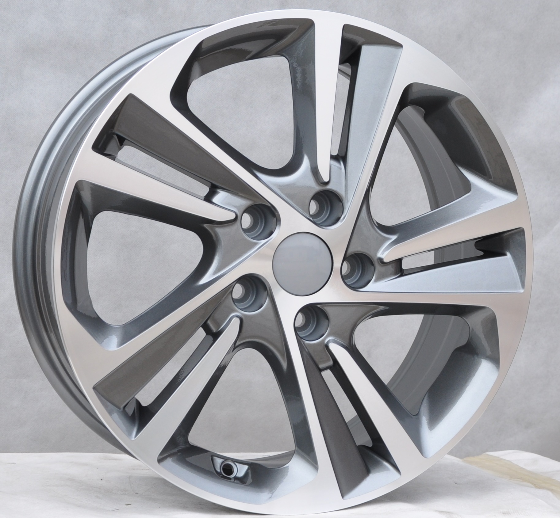 5210 MG ALUFELNI 17 5x114,3 HYUNDAI I30 KIA CEED ET45 | Alu-felni.eu